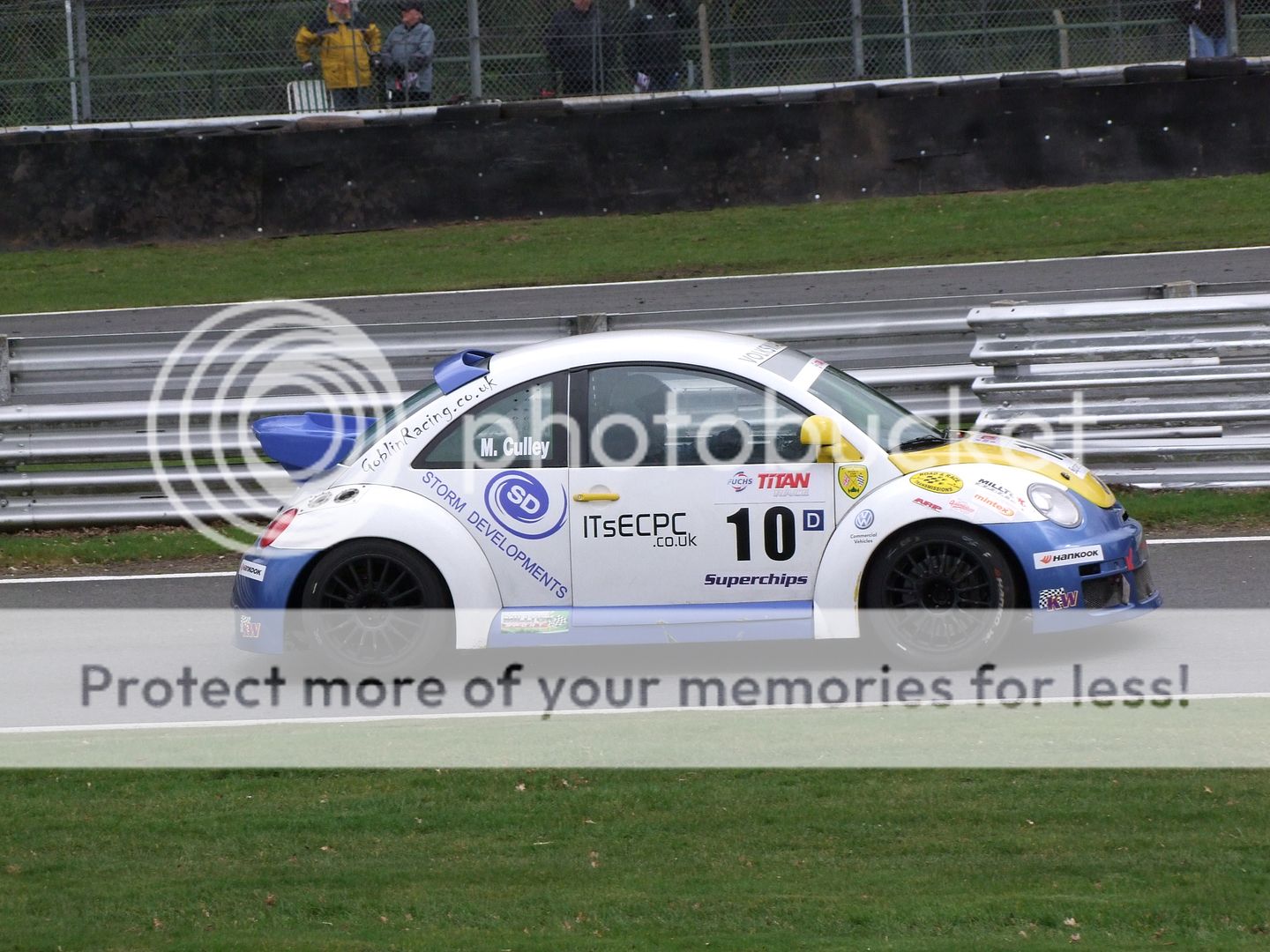 Volkswagen Racing Cup Oulton Park UK 05/04/2010 | VW Beetle Forum